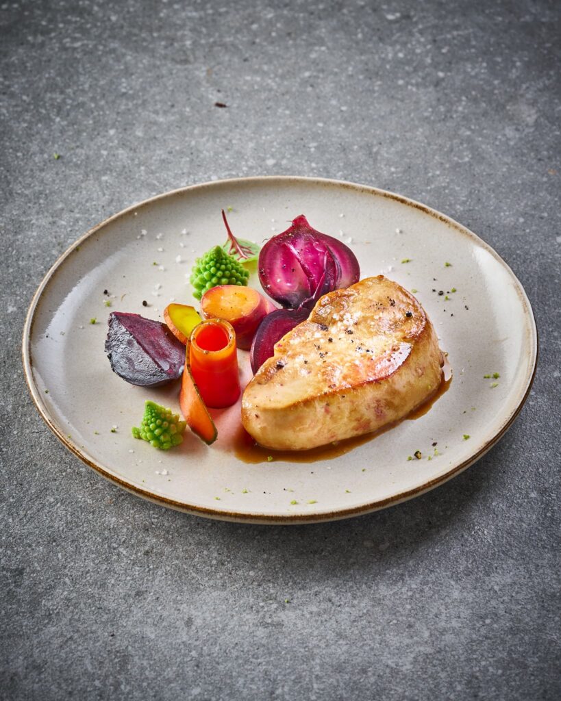 Pan-seared foie gras escalope, winter vegetables - Rougié