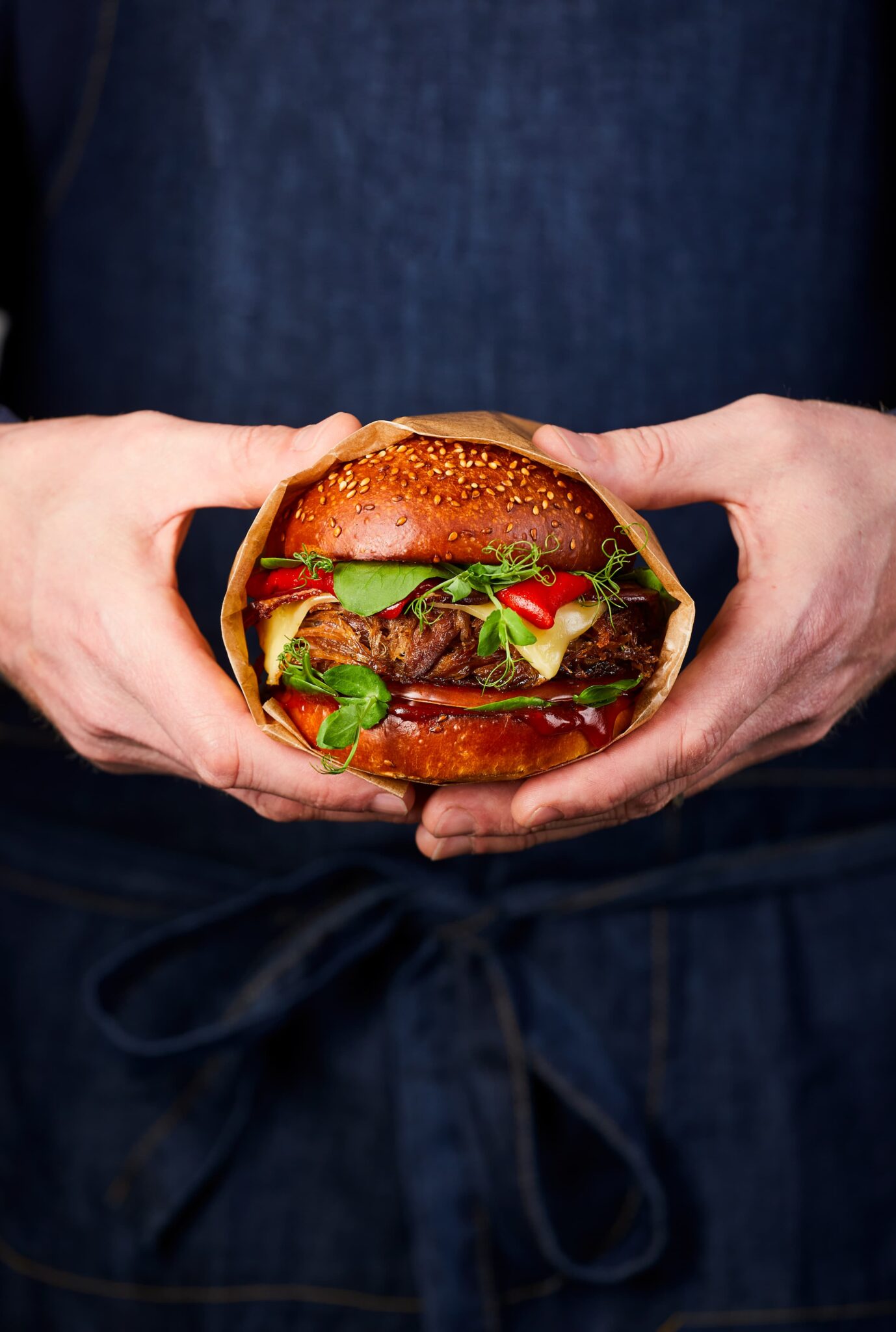 Burger de carne desmenuzada de pato, piquillos y emmental - Rougié